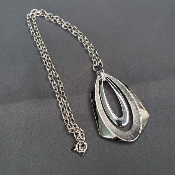 Crown Trifari | Jewelry | Crown Trifari 2 Piece Pendant Necklace Silver ...